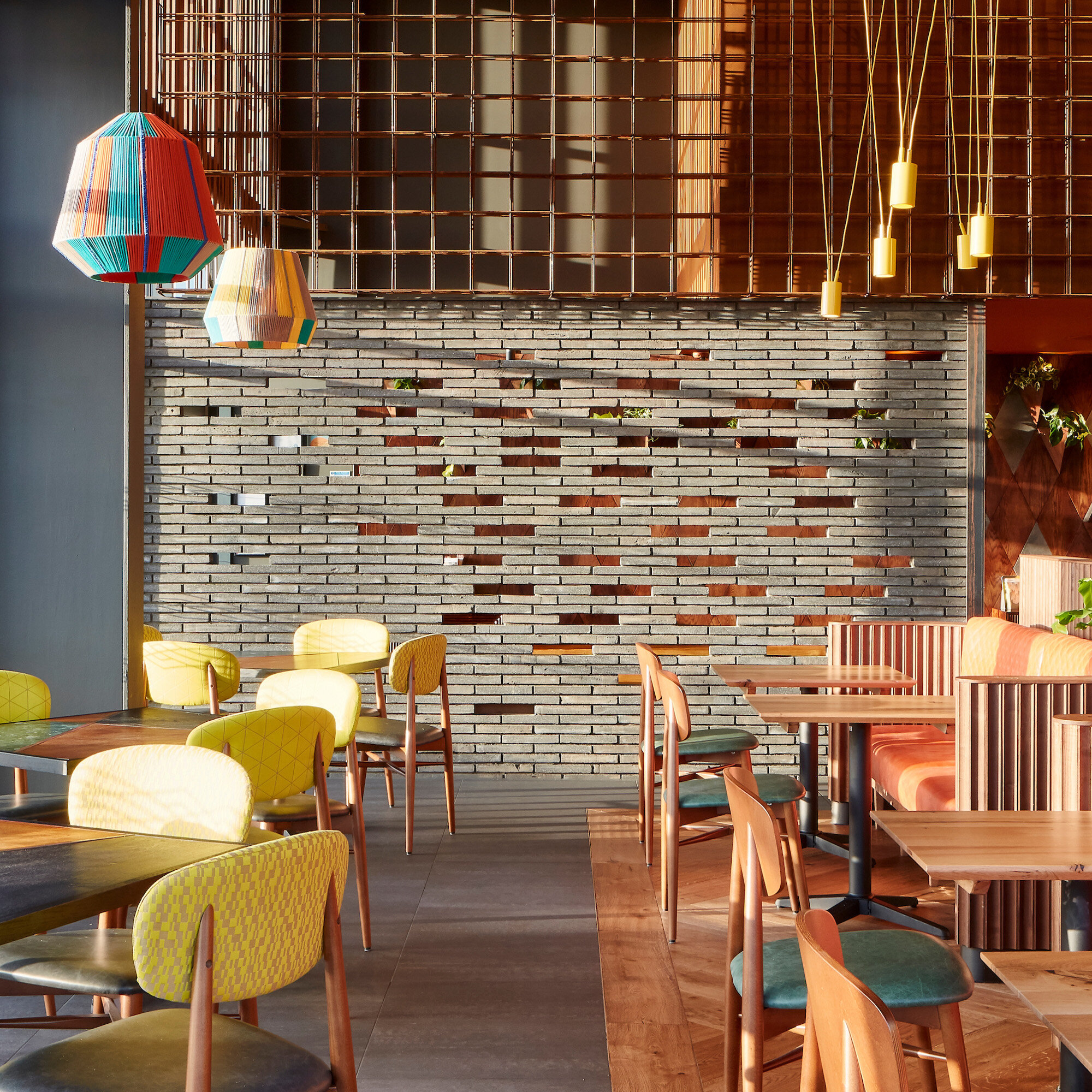 Sustainable Fit-Out at Nando’s Reading - Gateway - FRONT®