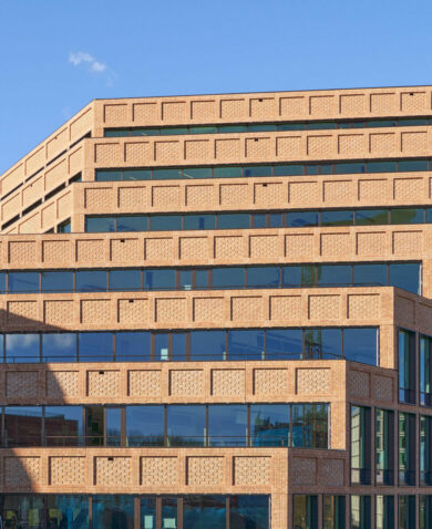 Connected Circularity at Crossover in Amsterdam - FRONT®