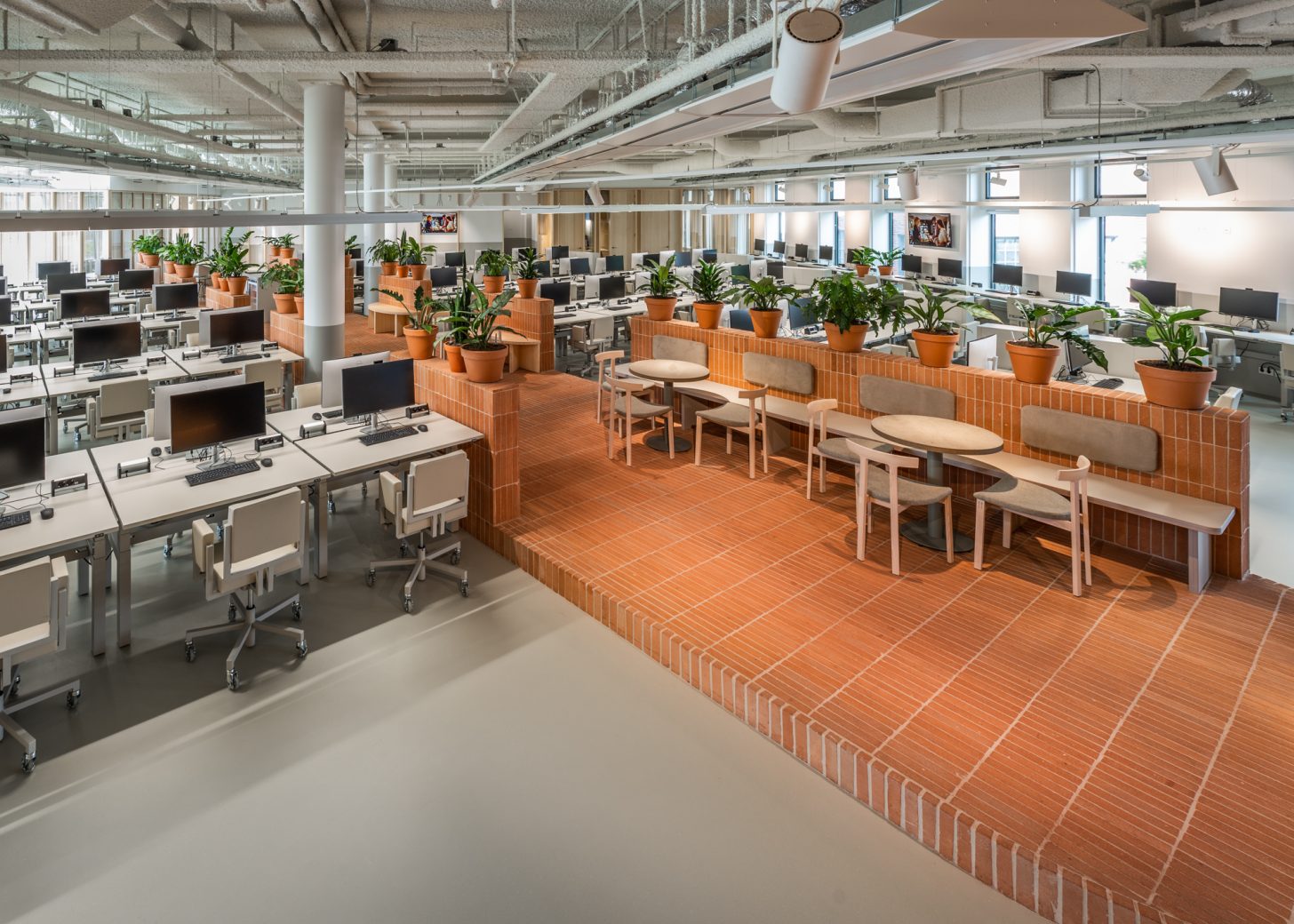 Future-Proof Office Space with Adyen in Amsterdam - FRONT®
