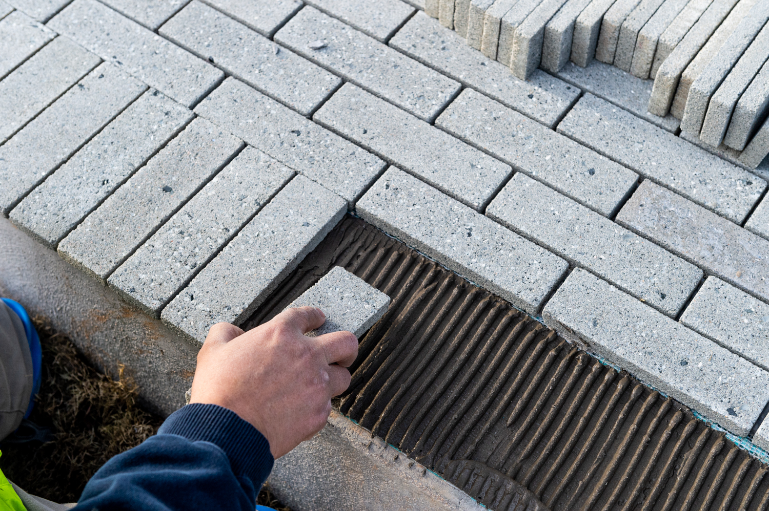 Installation of BioBasedTiles at Dropbox San Francisco - FRONT®