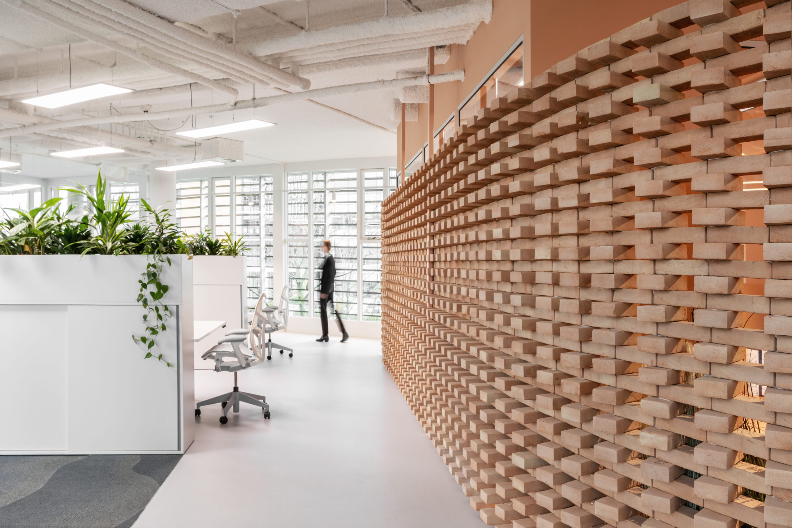 Sustainable Open Workspaces at APPM Netherlands - FRONT®