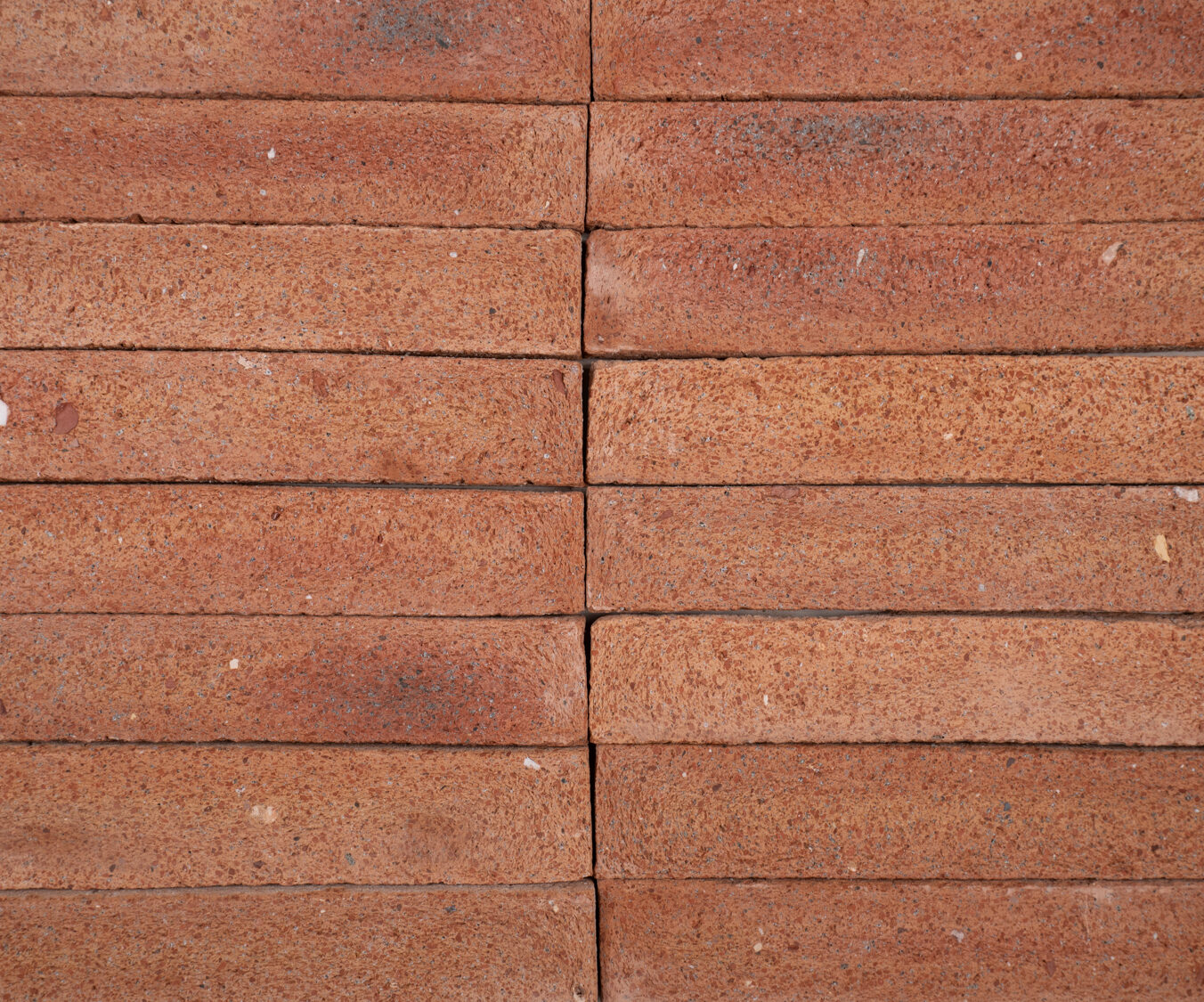 Custom-Shaped Bricks at Watershed House in NY State - FRONT® Materials