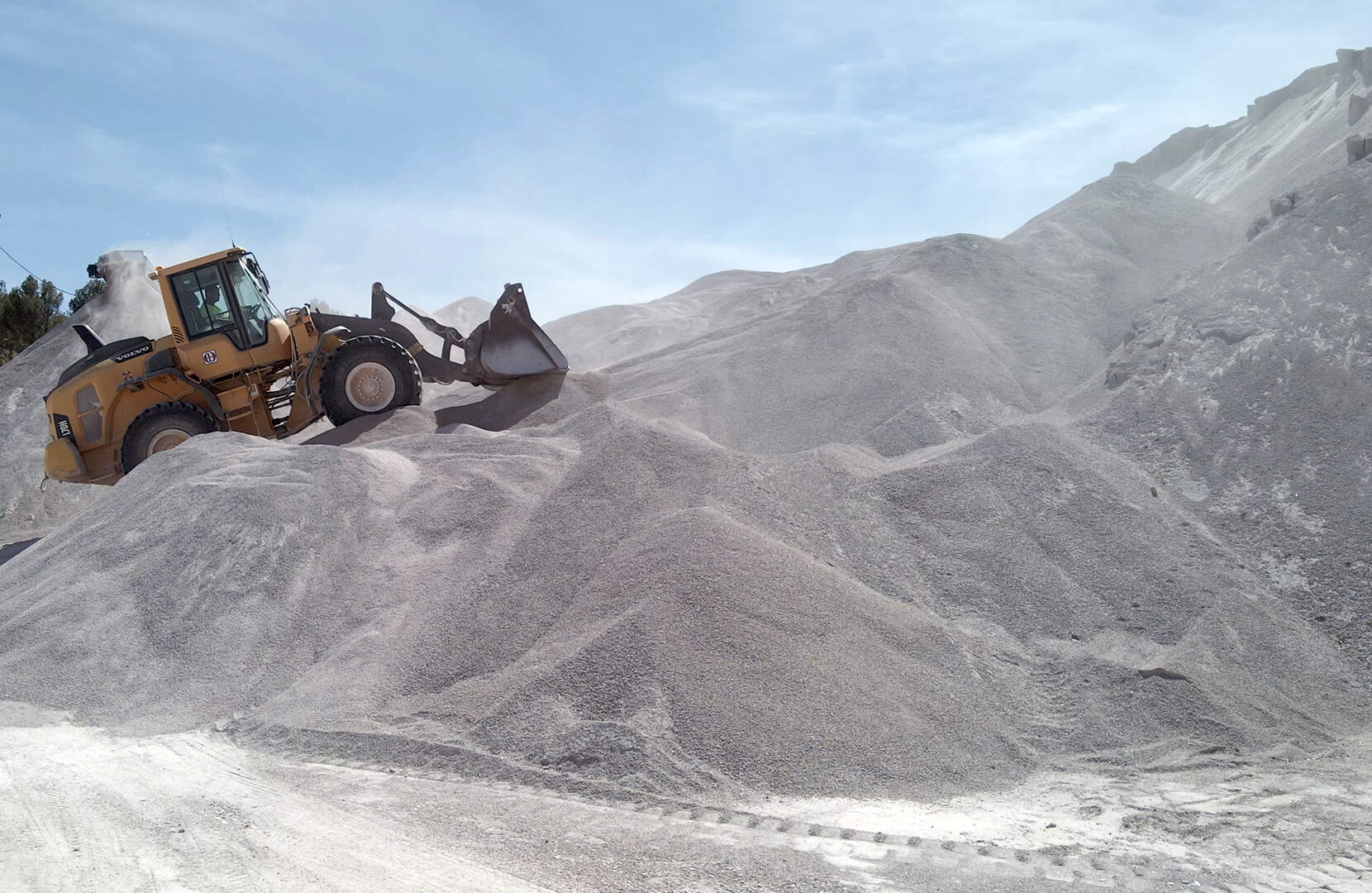 Skip Tile - How It's Made | FRONT® Materials