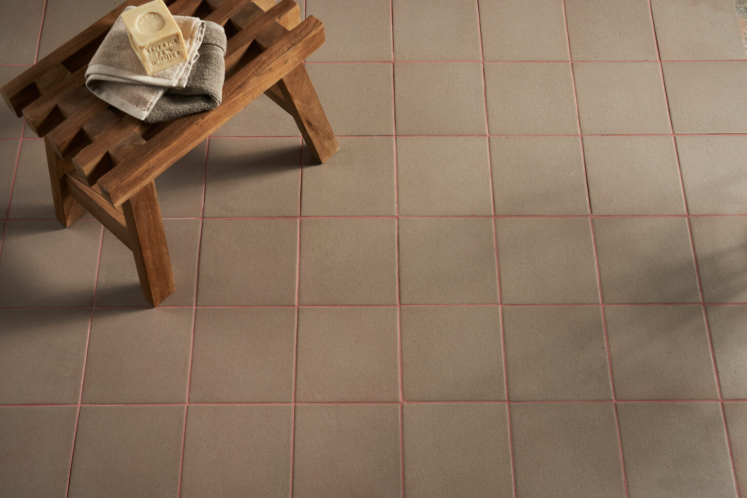 Sustainable Ceramic Tiles: Innovation with Skip Tile