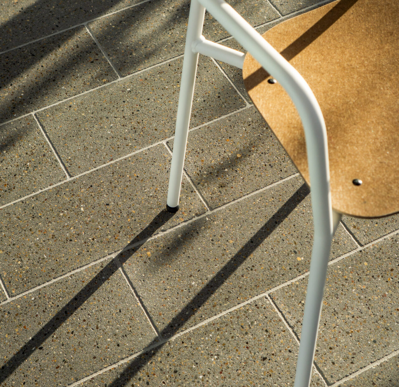 Mimmik Tile: grown with the help of bacteria | FRONT® Materials
